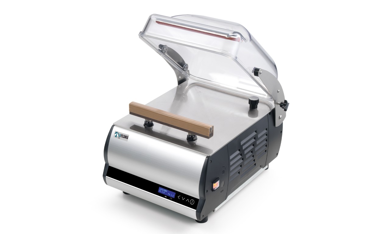 Vacuum packaging machines SPACE EASY TOUCH - La Felsinea